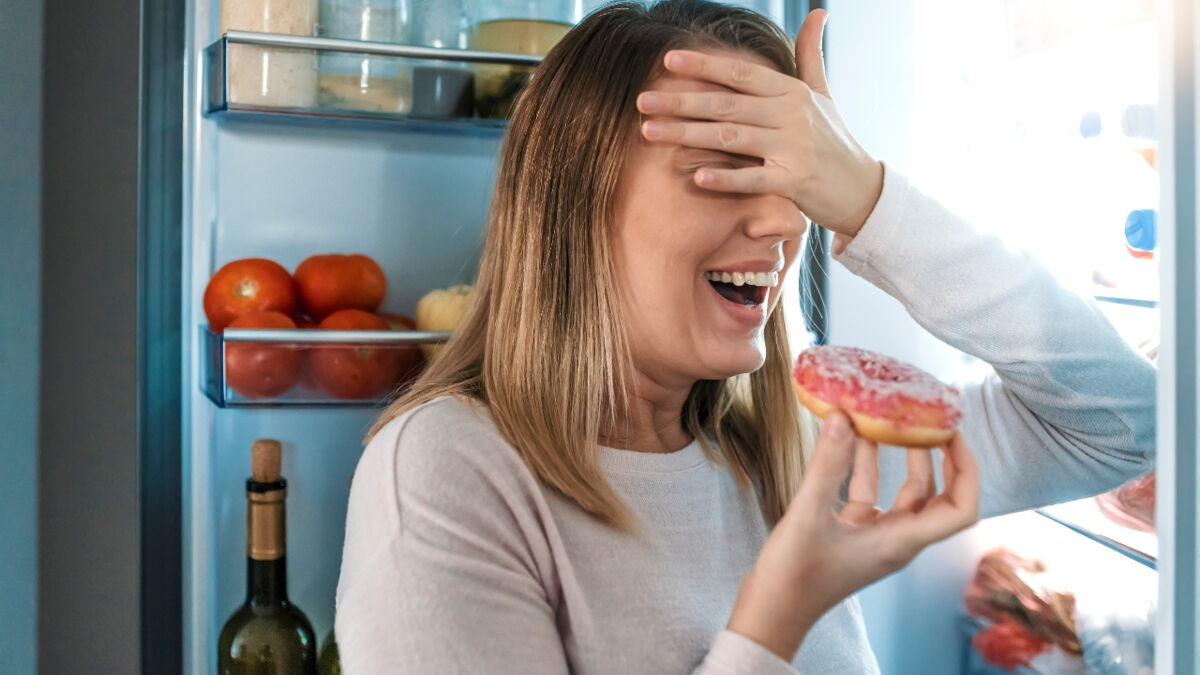 Three ways to manage nighttime cravings