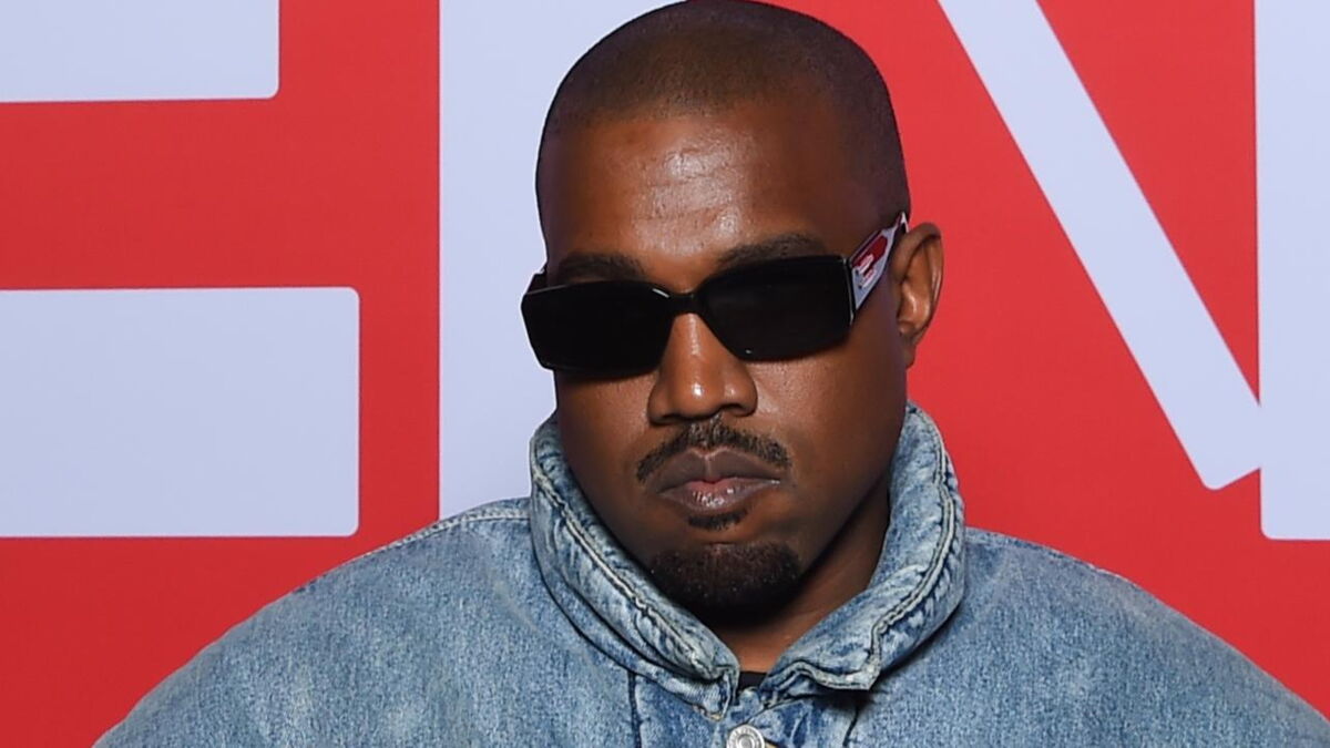 Kanye West is suing a humble burger restaurant, here's why