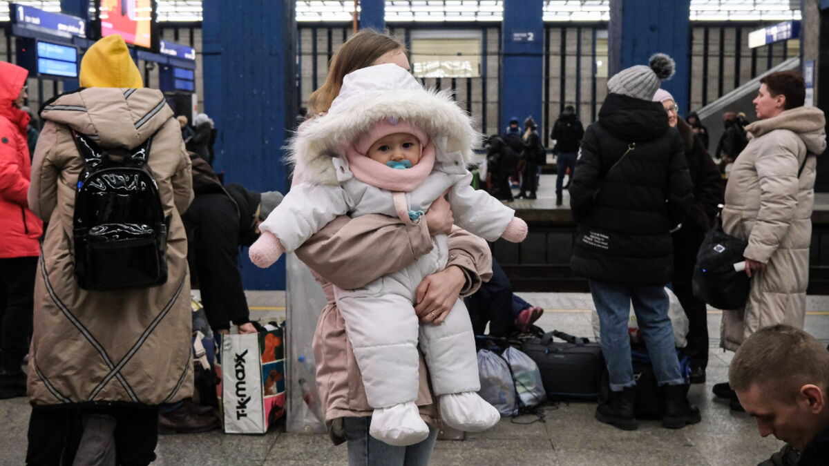 War in Ukraine: What will happen to surrogate babies stuck in the country?