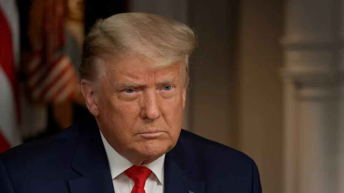 Donald Trump is afraid of fruit due to this absurd reason