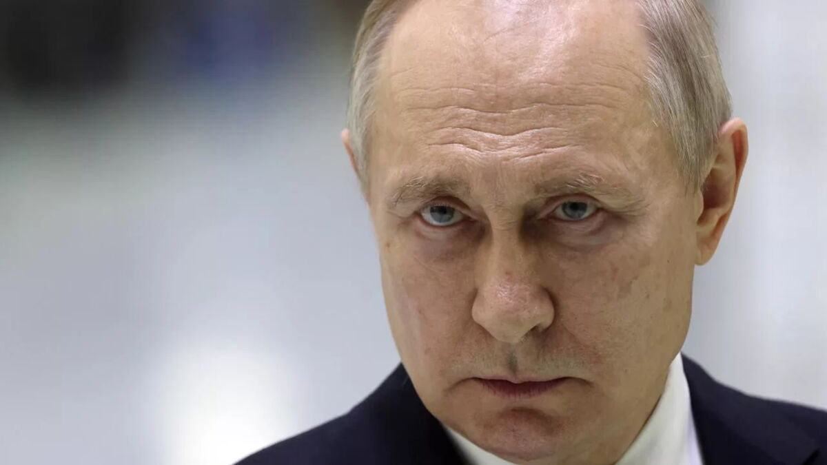 Vladimir Putin's 'poor health' is making him 'depressed' and unable to ...