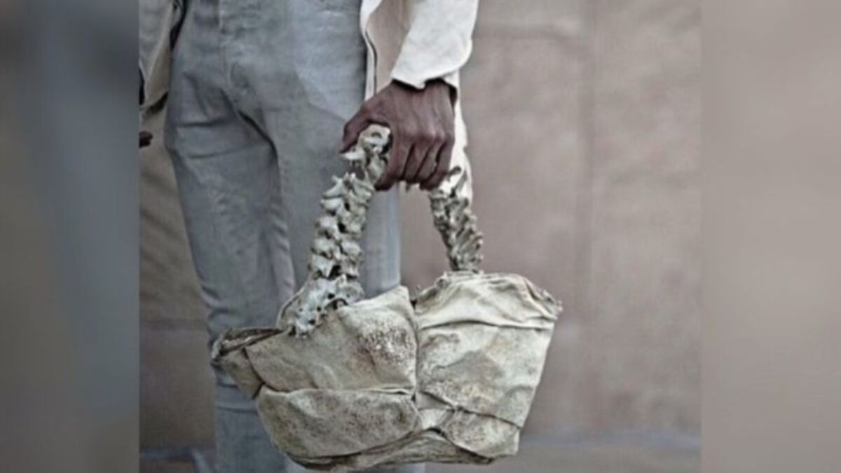 Indonesian Fashion Designer Makes Hand Bag Out of Children’s Bones