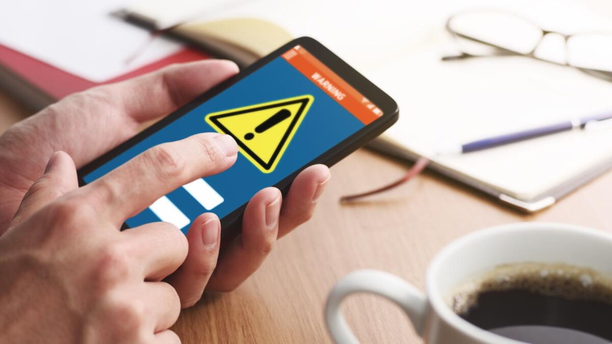 New Android alert issued as terrifying virus could be stealing your bank details