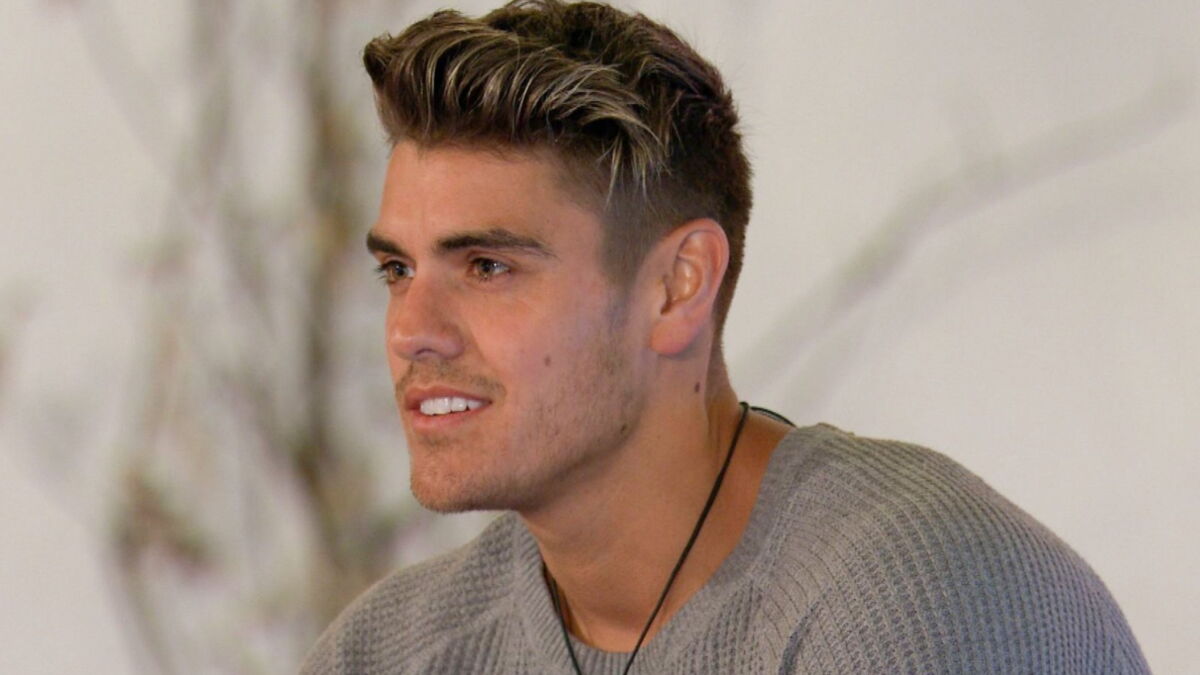 Love Island's Luke M is the Hero We All Need as He Offers up His Home ...