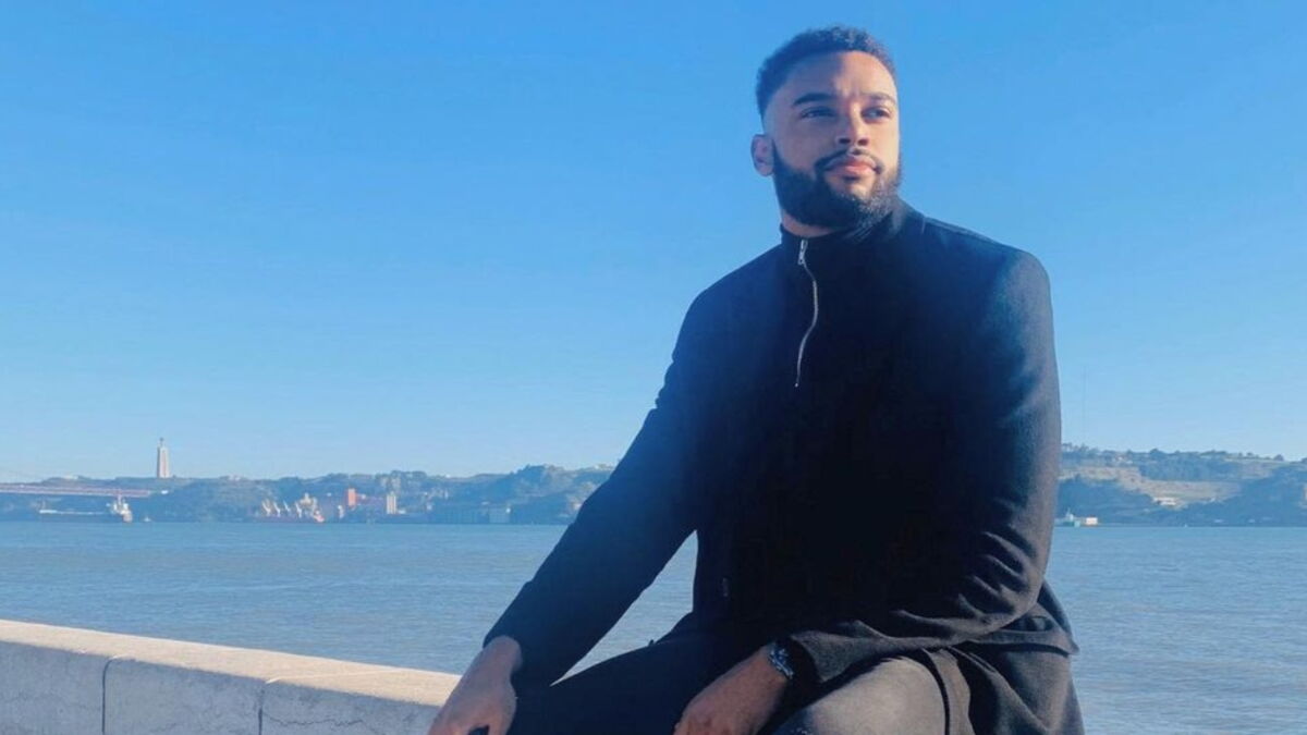 Love Island bombshell Tyler Cruickshank has his eye on Kaz