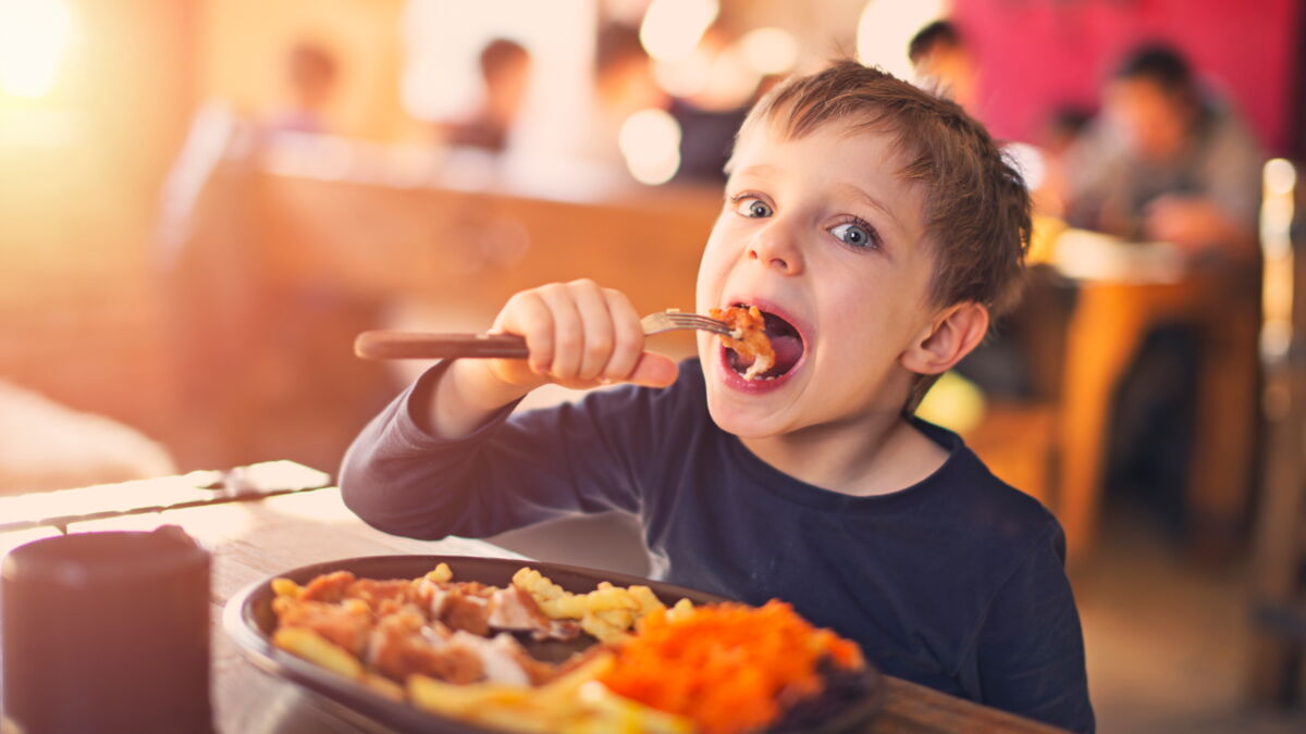 Ce restaurant propose de garder les enfants pendant votre dîner