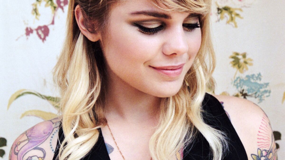 Coeur De Pirate Béatrice Martin Est Maman