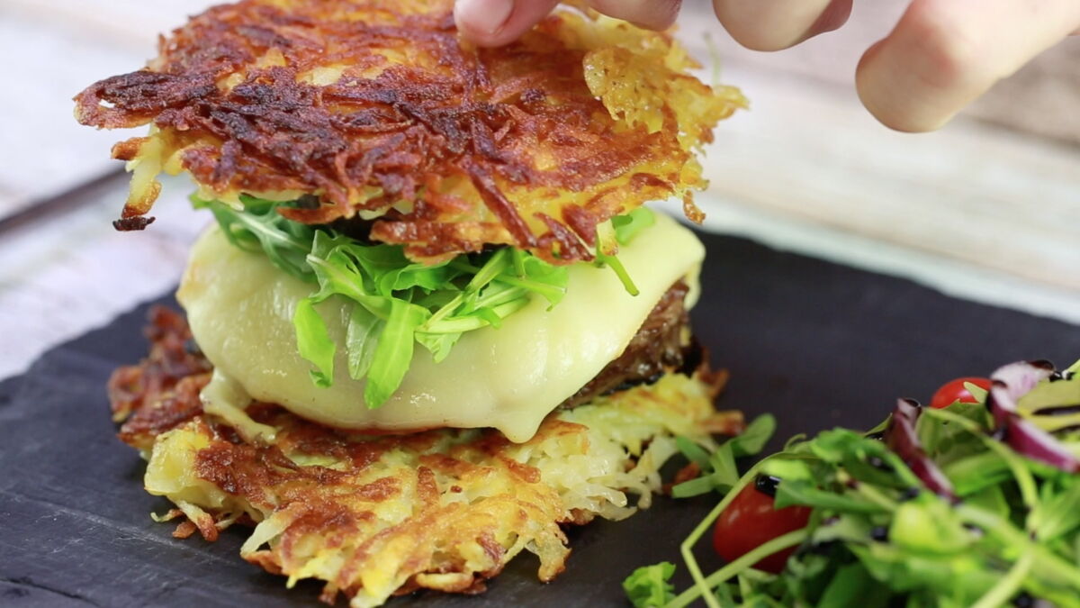 La recette du Rosti Burger, parce que c'est toujours meilleurs avec des ...