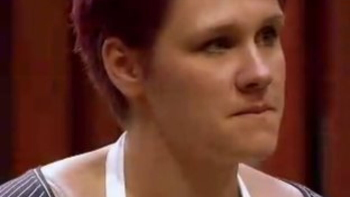 Images Masterchef: Katia rend son tablier