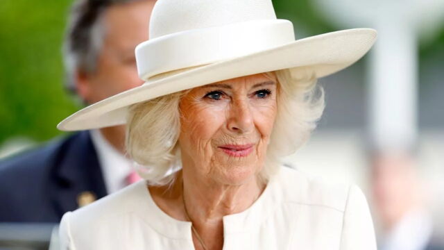 Camilla Parker Bowles : la reine d'Angleterre victime d'attouchements ...