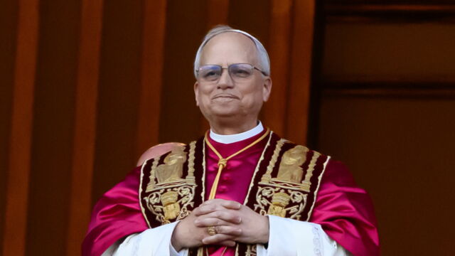 Le pape Léon XIV a un lien de parenté avec une légende du football français