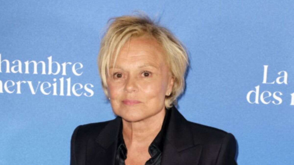 Muriel Robin : son enfance sans amour marque toute sa vie