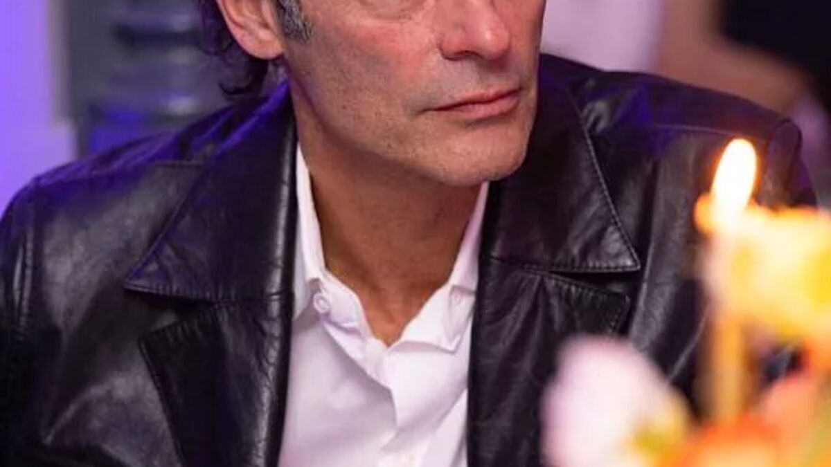 Anthony Delon : une nouvelle étape dans la guerre familiale au domaine ...
