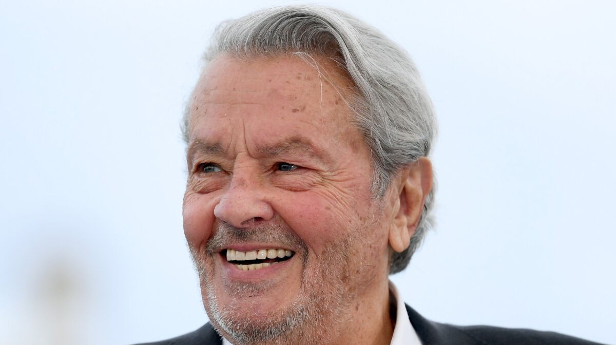 Alain Delon : que deviendra son chien Loubo que l’acteur voulait ...