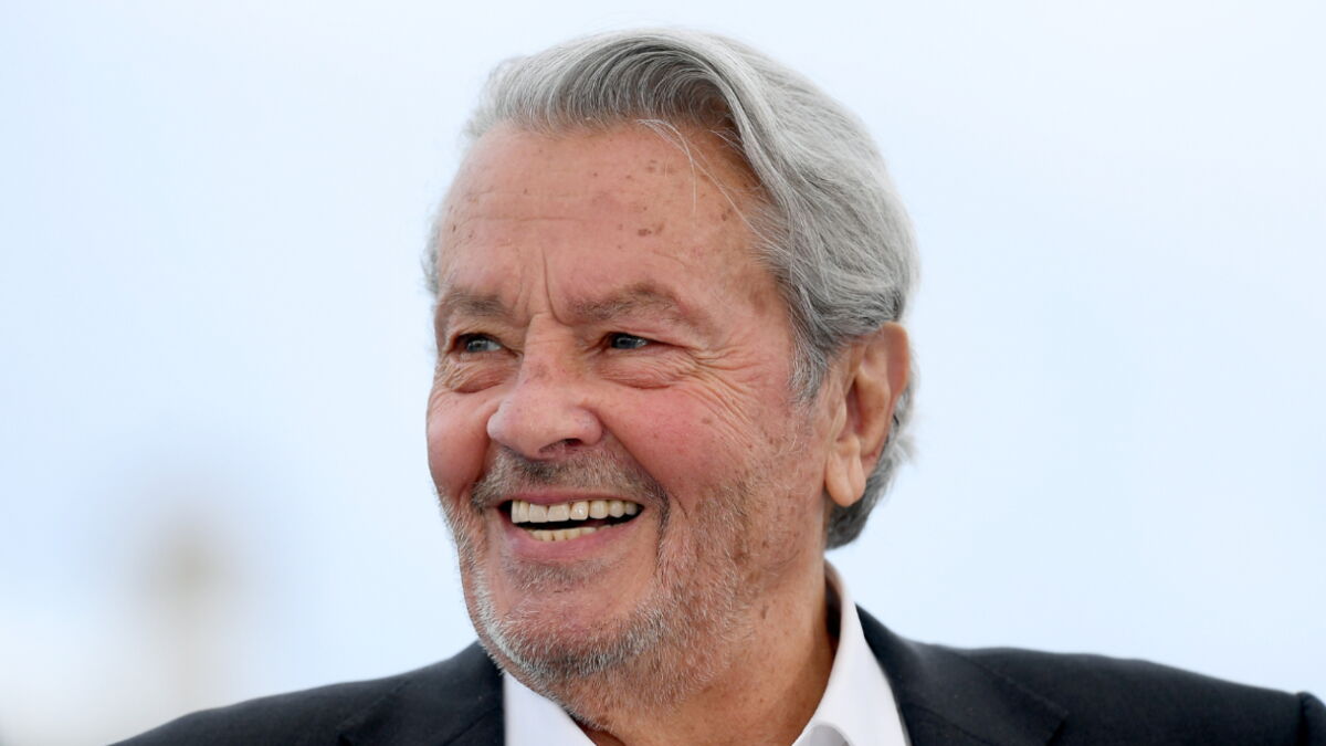 Alain Delon : sa propriété de Douchy pourrait devenir un musée, annonce ...