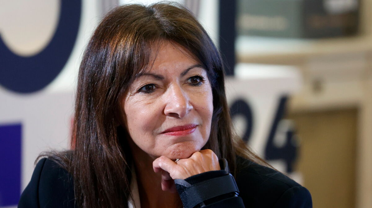Anne Hidalgo, 65 ans, revient sur la différence d’âge avec son mari ...