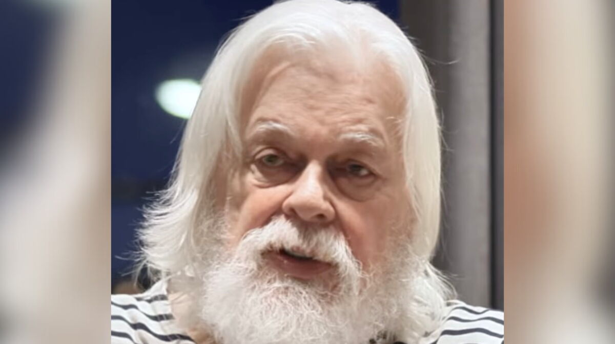 Paul Watson, 74 ans : avec une fille de 44 ans, deux fils de 3 et 8 ans ...