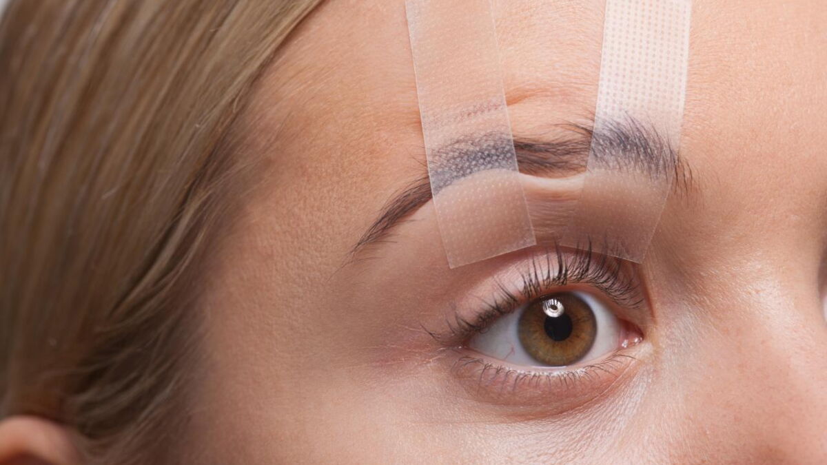 Comment ne plus avoir les paupières tombantes