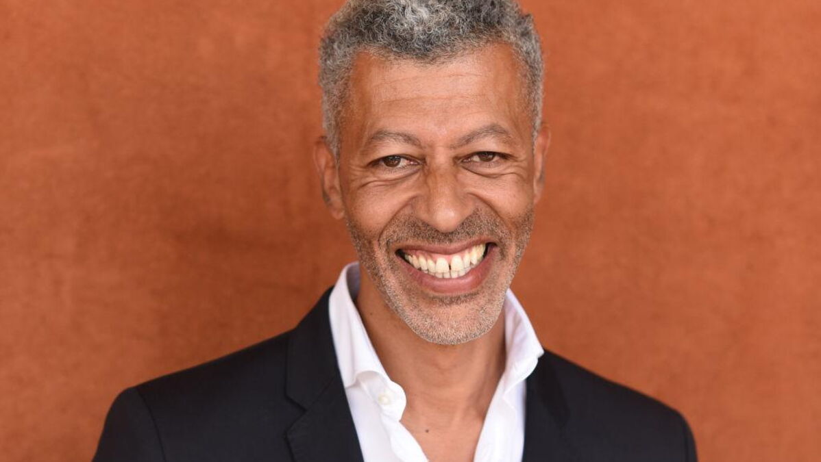 “Cela lui a coûté la vie” : Rachid M’Barki brisé par le décès de sa mère après son éviction de BFMTV