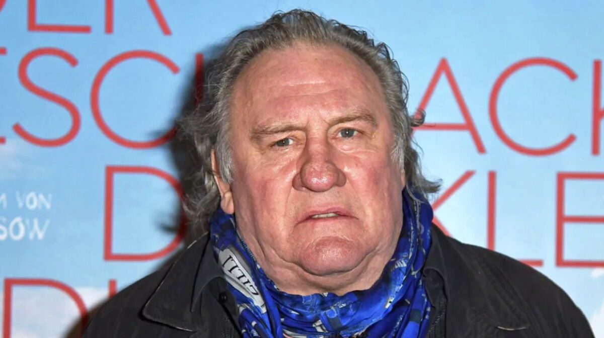 "Il me l'a attrapé" : ce geste déplacé qu'aurait eu Gérard Depardieu ...