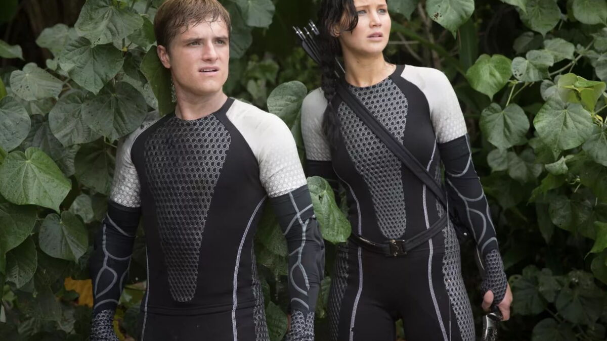 Hunger Games : le retour surprise de Katniss et Peeta dans Lever de ...