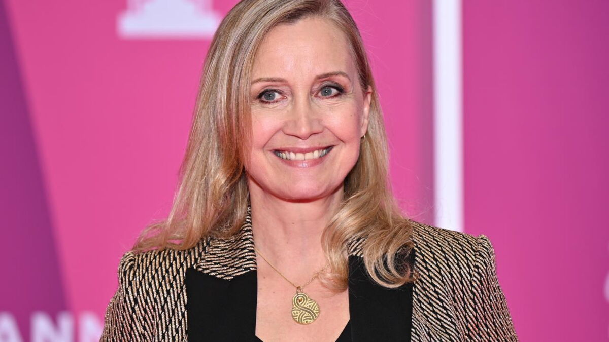 Catherine Marchal alias Claire Guinot : l’actrice d’Ici tout commence ...