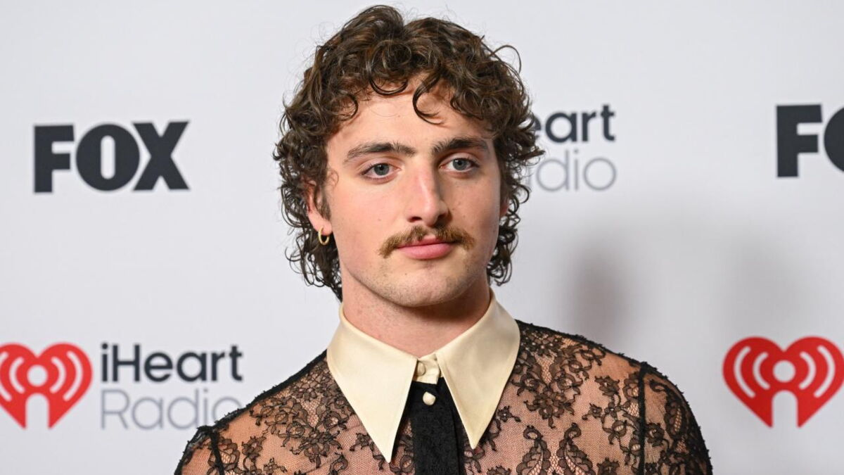 Benson Boone : le chanteur est-il en couple