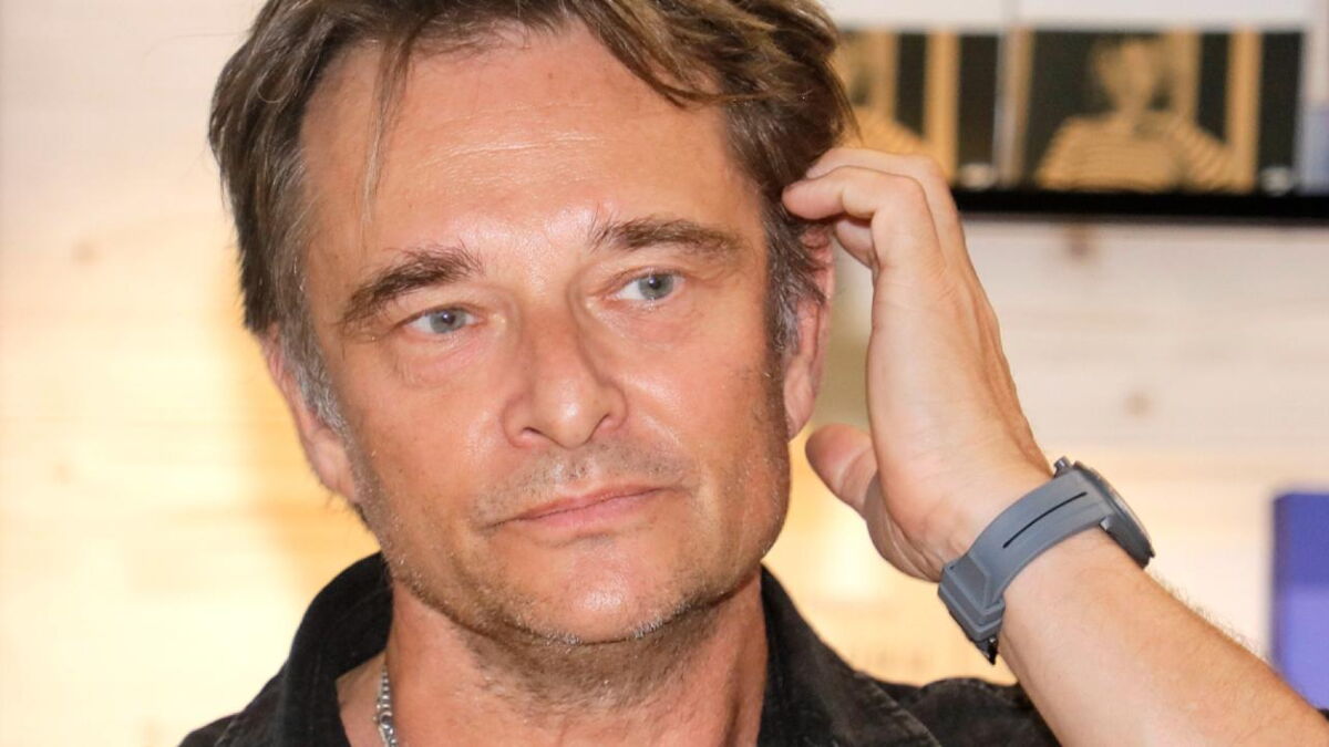"C'est pas évident", les confidences de David Hallyday sur son couple ...