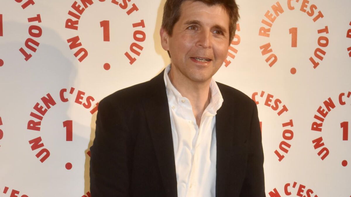 "Je vous embrasse tous" : Thomas Sotto fait ses adieux à Télématin en direct sur France 2