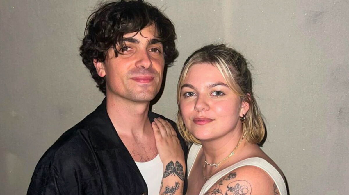 Louane : qui est son compagnon Florian Rossi et père de sa fille