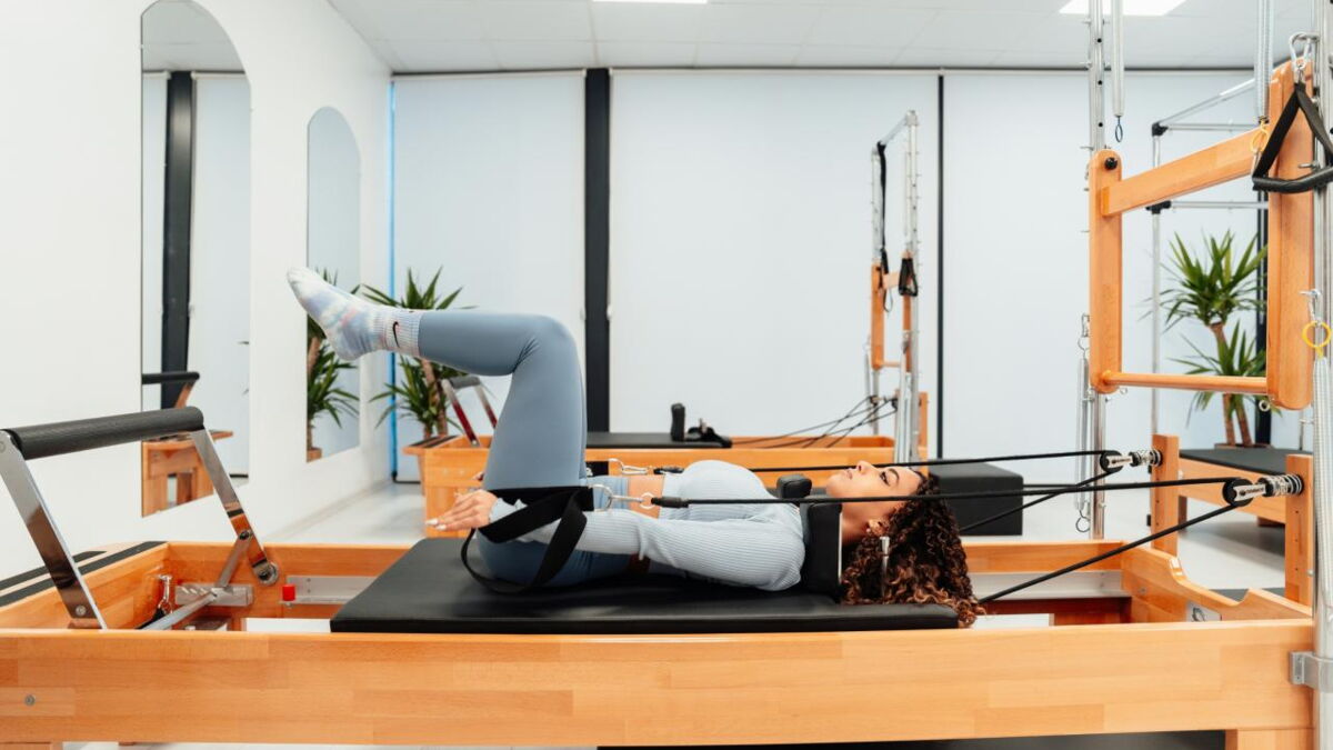 Pilates : les 5 indispensables mode pour pratiquer le sport le plus en ...