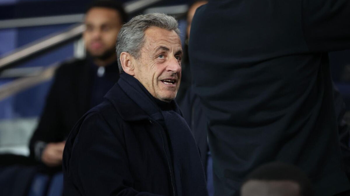 Nicolas Sarkozy : ses liens familiaux avec la CIA révélés