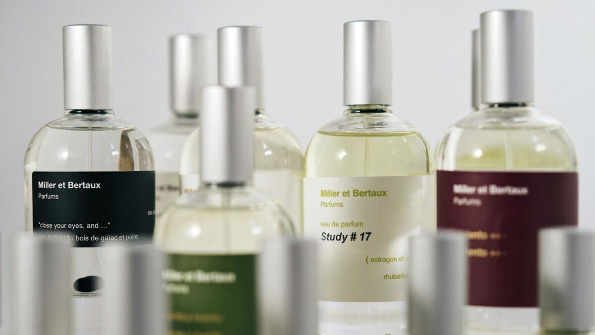 Ce parfum oriental unisexe s'inspire des pâtisseries du Moyen-Orient
