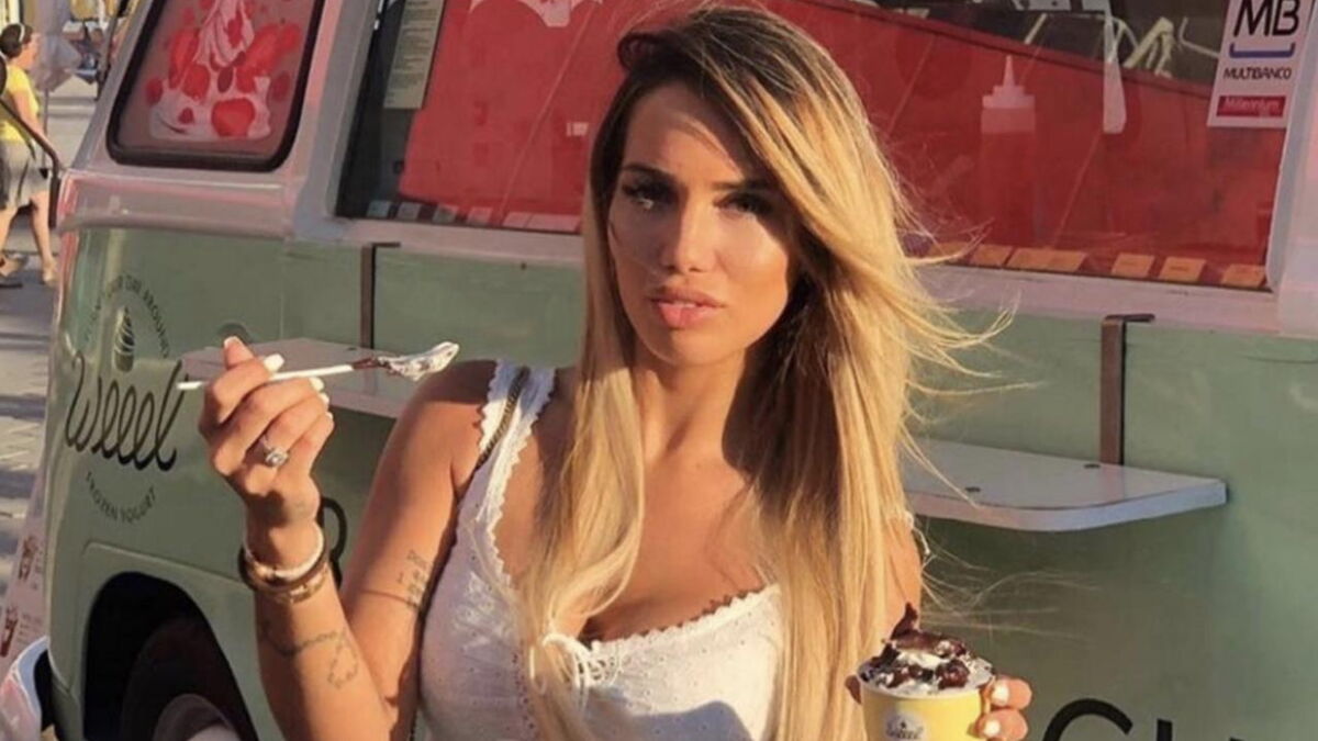 Manon Marsault : après une opération de chirurgie ratée, elle fait machine arrière