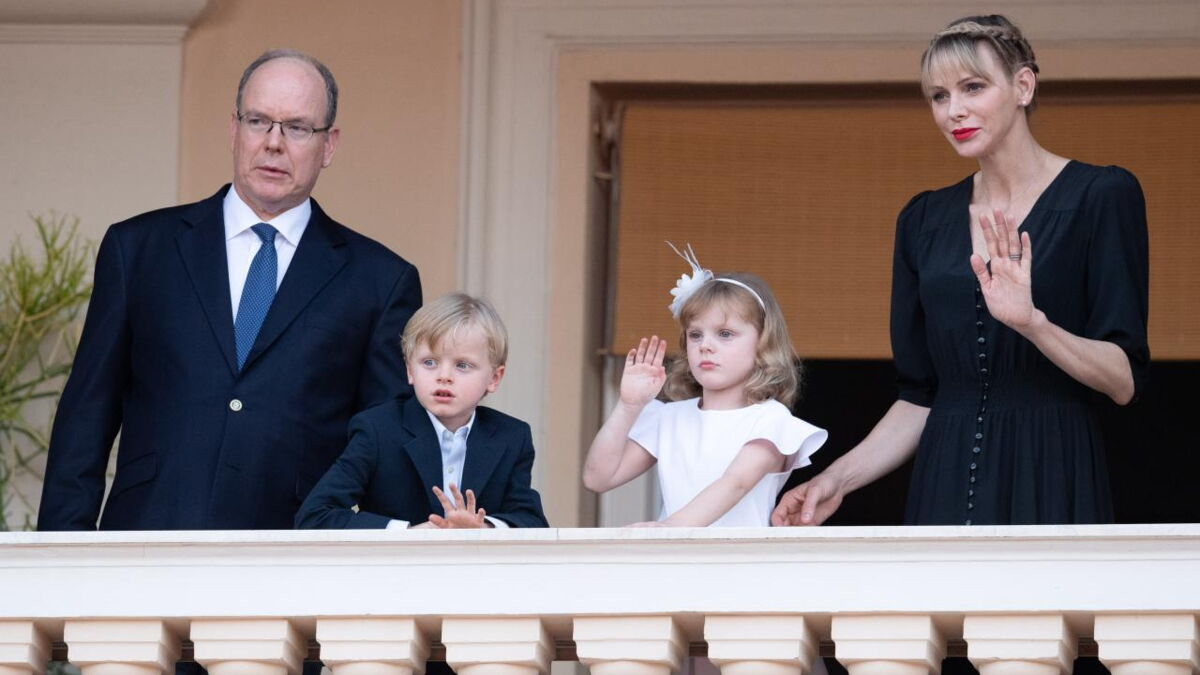 Prince Albert : l'un de ses cousins revendique la couronne de Monaco