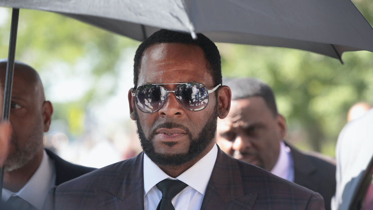 R. Kelly coupable de multiples crimes sexuels : retour sur les faits