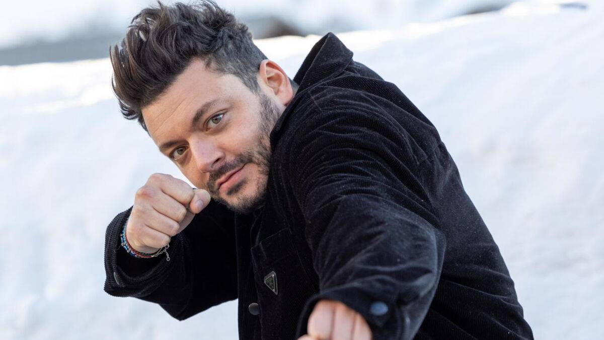 Après Iris Mittenaere, Kev Adams de nouveau en couple avec une Miss ...