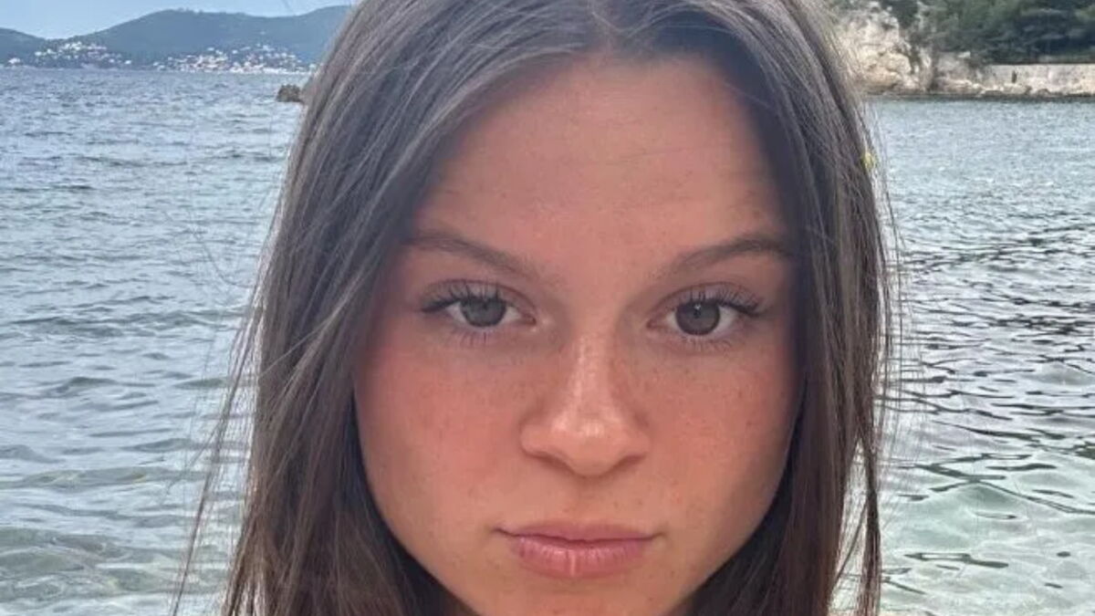 Mort d’Anaïs Robin à 21 ans : la chanteuse populaire sur les réseaux ...
