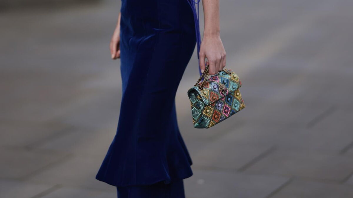 Le sac en perles est le nouvel incontournable de la mode estivale à ...