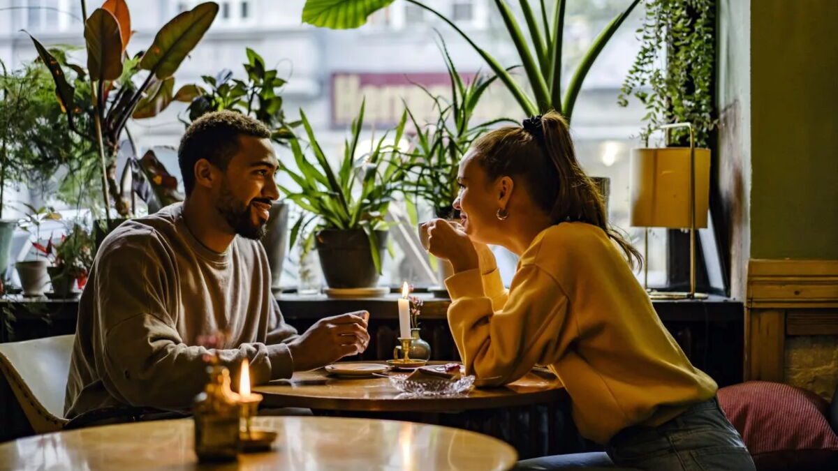 L'astrologue Matt Galea révèle comment séduire votre match Tinder selon ...