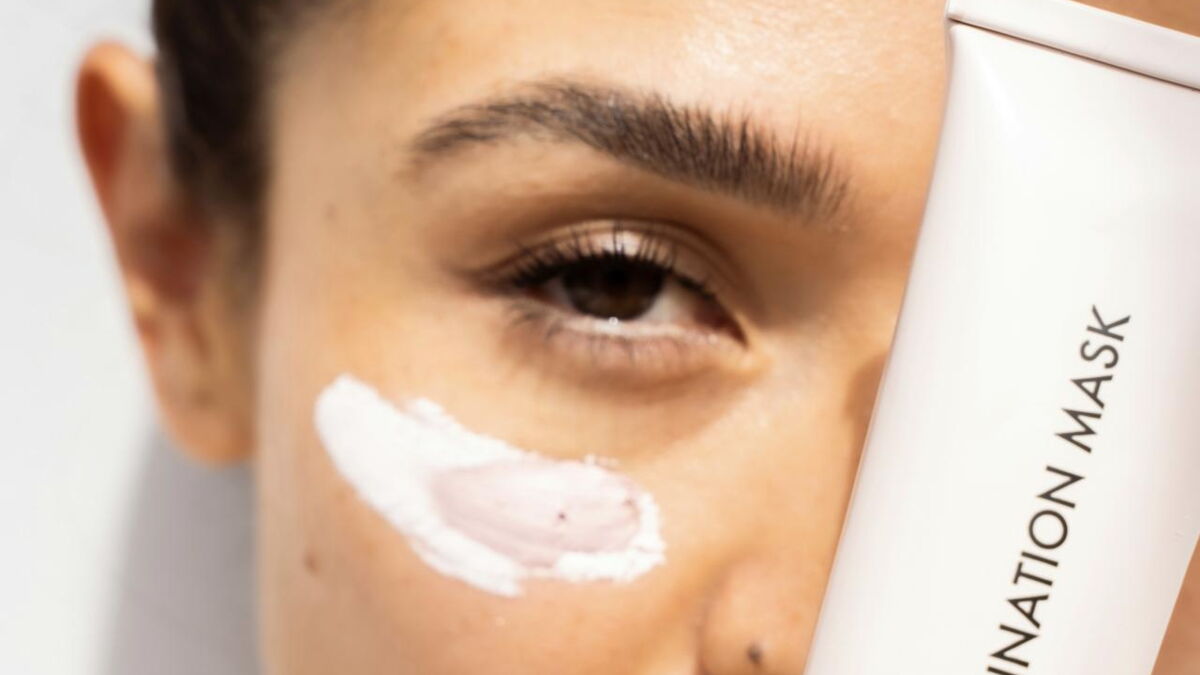 Ce sérum anti-âge noté excellent sur Yuka apporte 54 % d'hydratation en ...