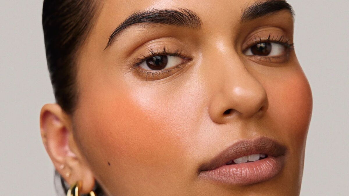 Ce blush crème vendu à plus d’un million d’exemplaires est le secret du ...