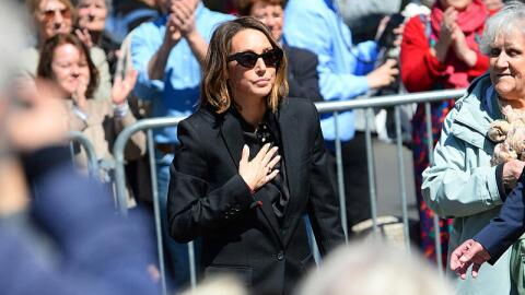 Laura Smet : un hommage lumineux à sa mère Nathalie Baye à travers la ...