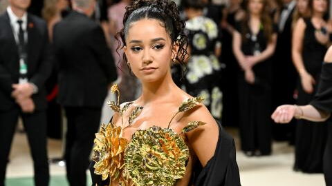 Comment réaliser une tresse africaine ? Voici la meilleure technique