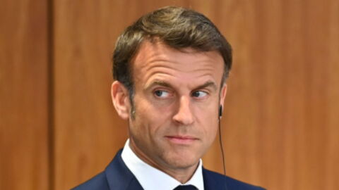 “Macron ? Un poulet d’élevage” : Mélenchon attaque violemment le ...