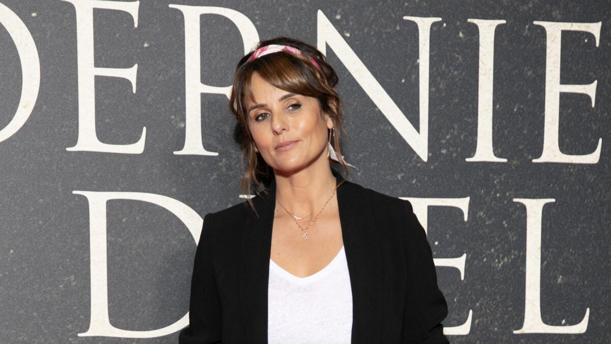 Faustine Bollaert ne jure que par ce produit à moins de 25 € pour avoir ...