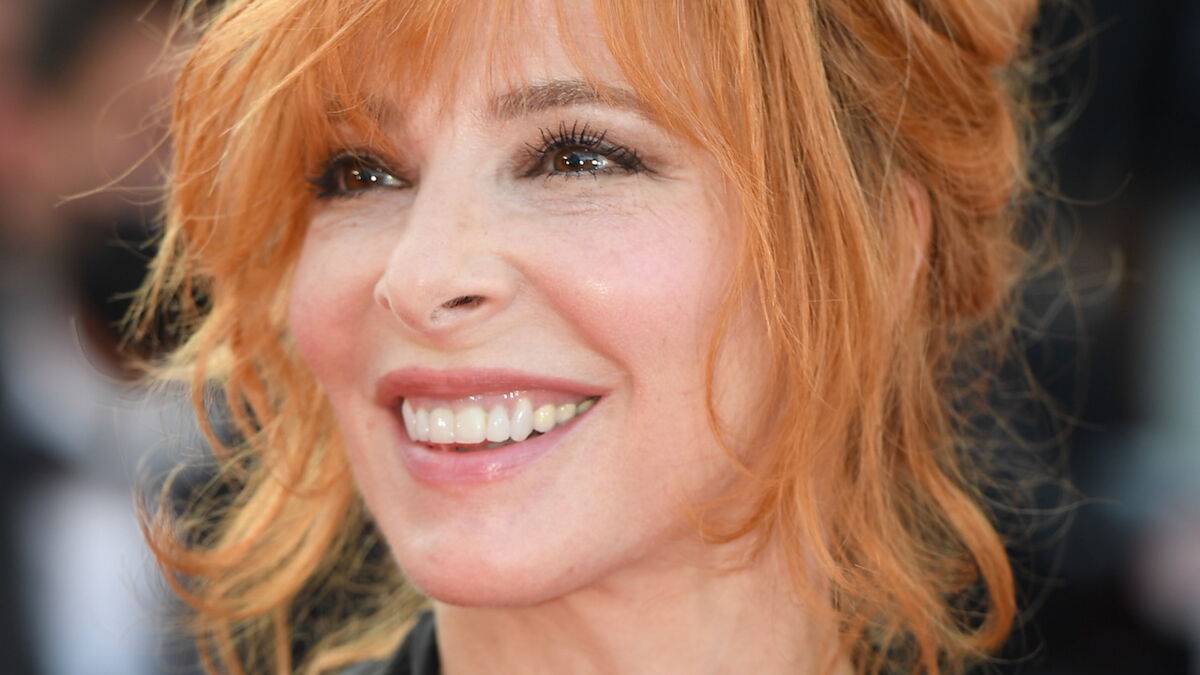 Mylène Farmer de retour sur scène : avec qui la chanteuse est-elle en ...