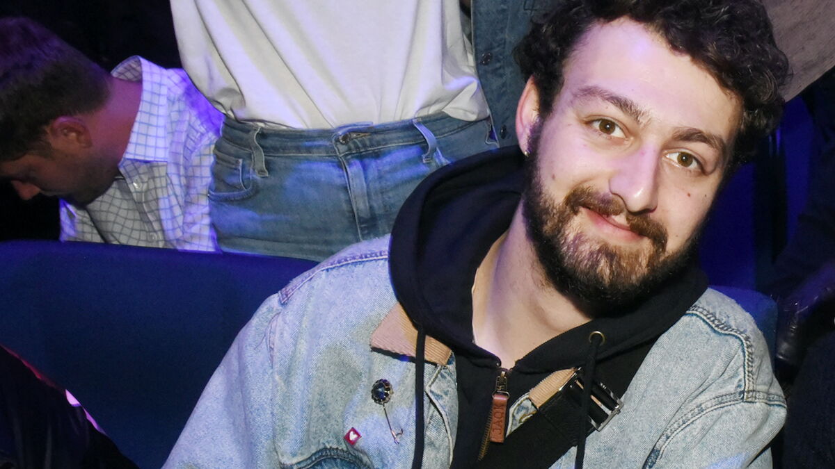 Roman Frayssinet : 5 anecdotes que vous ignoriez sur l'humoriste de Canal+