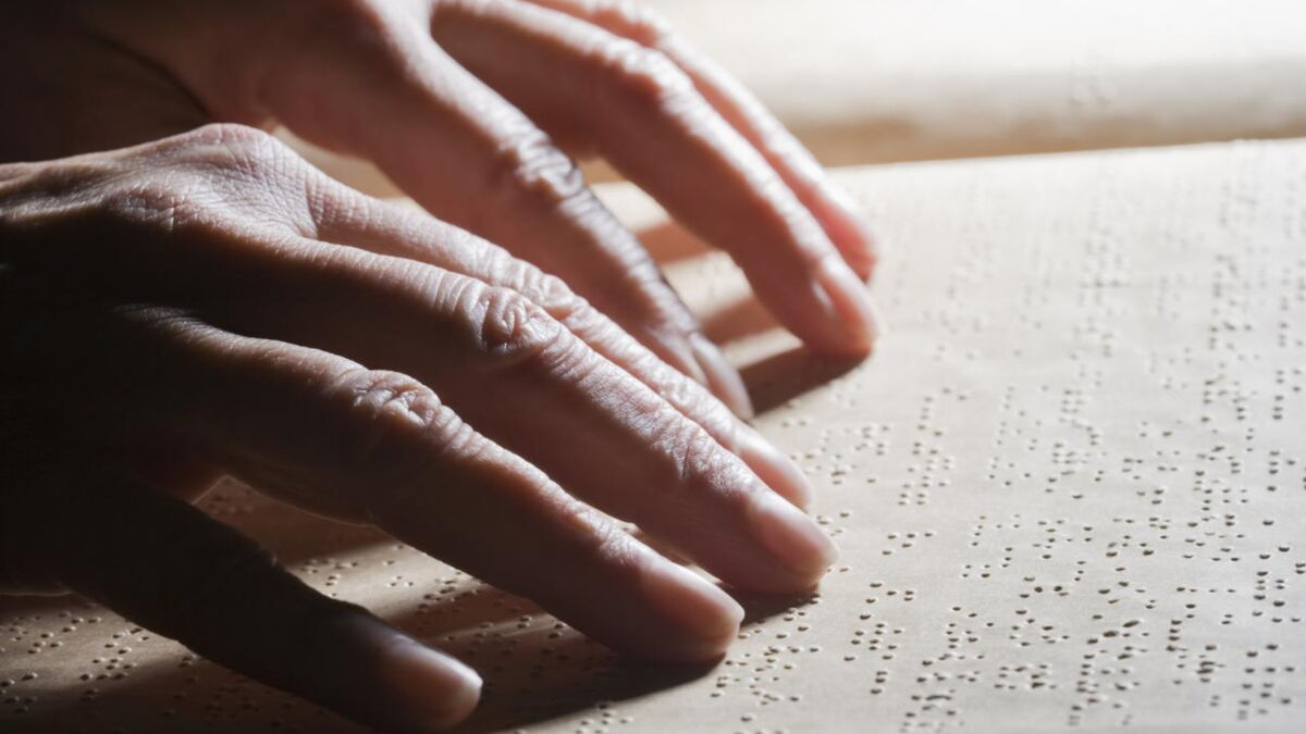 Journée mondiale du braille : comment fonctionne l'alphabet tactile