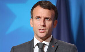 Emmanuel Macron porte-t-il une perruque ? La réponse sans détours du ...
